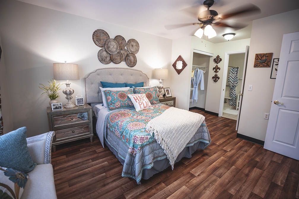 The Grove on Forest Lane (UPDATED) - Get Pricing & See 19 Photos in ...