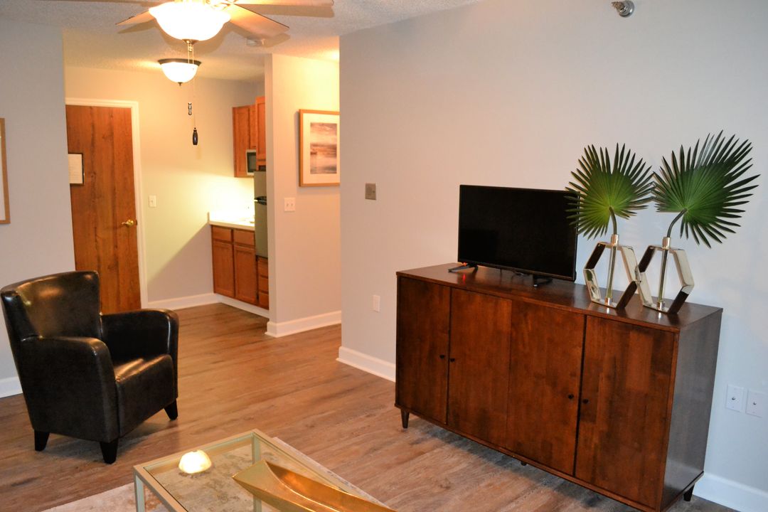 Independence Village Naperville (UPDATED) - Get Pricing, See 24 Photos ...