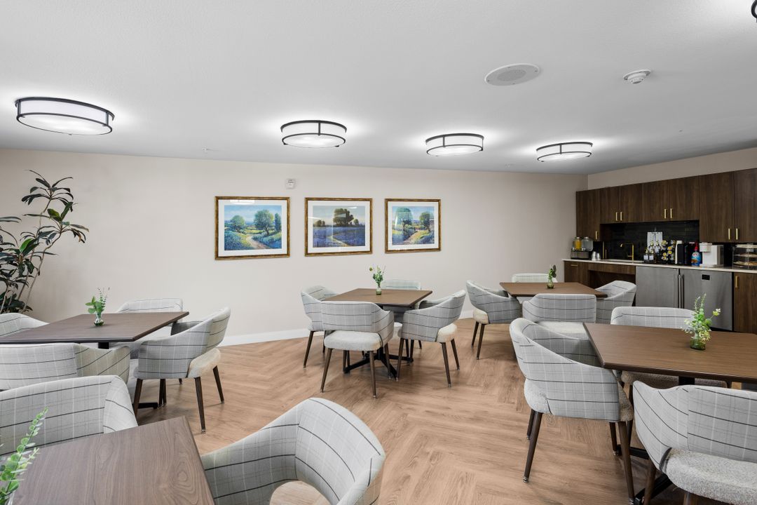 Paradise Springs - Sky Active Living (UPDATED) - Get Pricing, See 71 ...