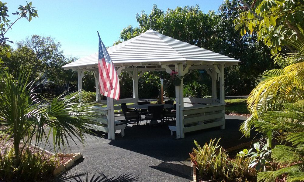 Rustic Retreat (UPDATED) - Get Pricing, See 9 Photos & Read Reviews in ...