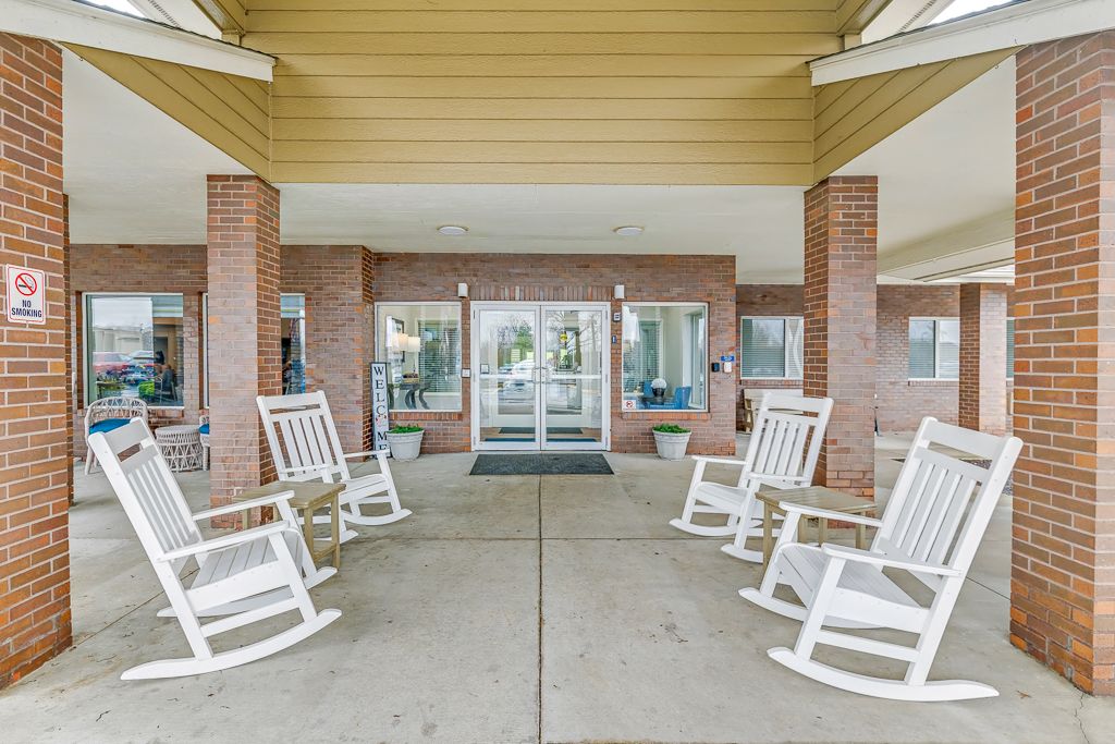 Solstice Senior Living at Joliet (UPDATED) - Get Pricing, See 21 Photos ...