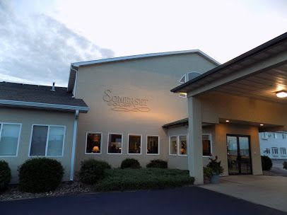 Somerset Court (UPDATED) - Get Pricing & See 7 Photos in Minot, ND