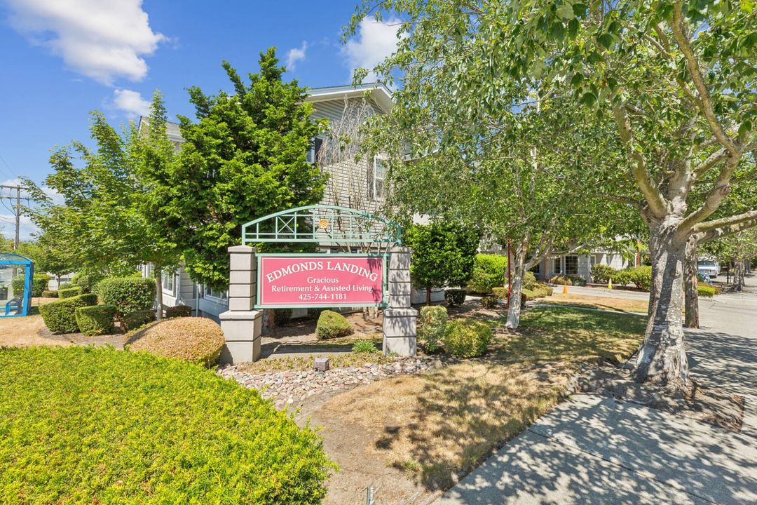 Edmonds Landing by Cogir (UPDATED) - Get Pricing, See 33 Photos & See ...