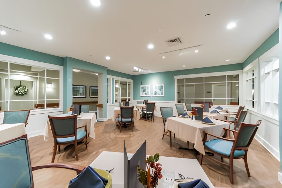 Spring Mill Senior Living (UPDATED) - Get Pricing, See 58 Photos & See ...