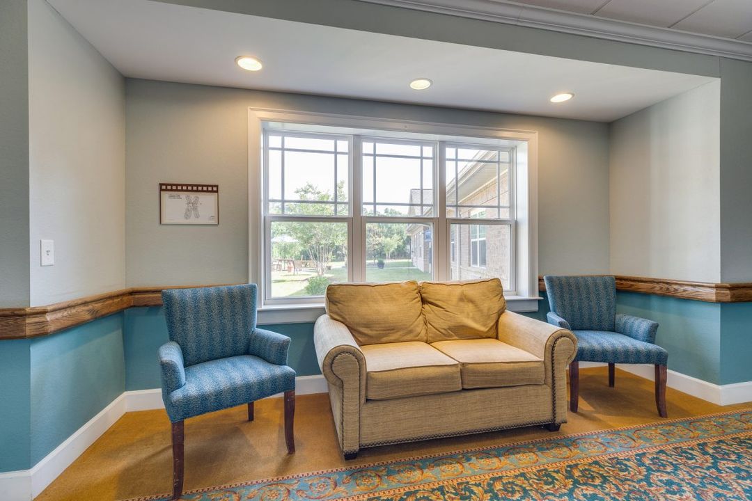 Chatham Ridge Assisted Living (UPDATED) - Get Pricing, See 33 Photos ...