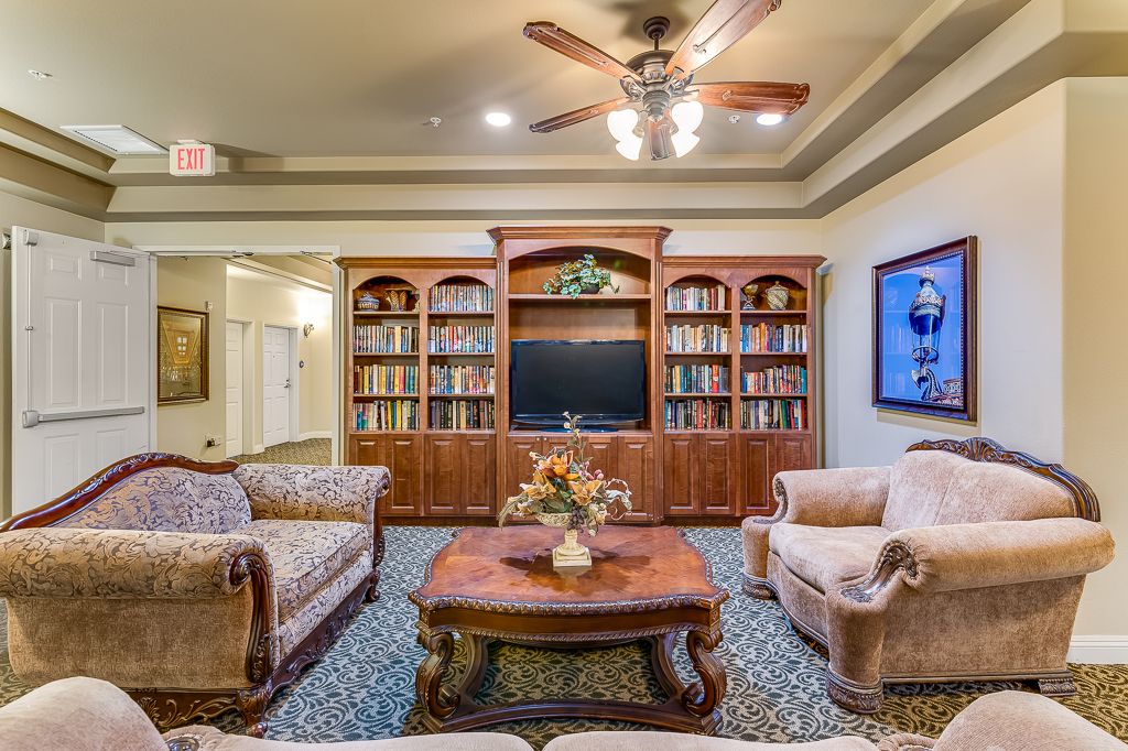 San Martin Senior Living (UPDATED) - Get Pricing & See 11 Photos in Las ...