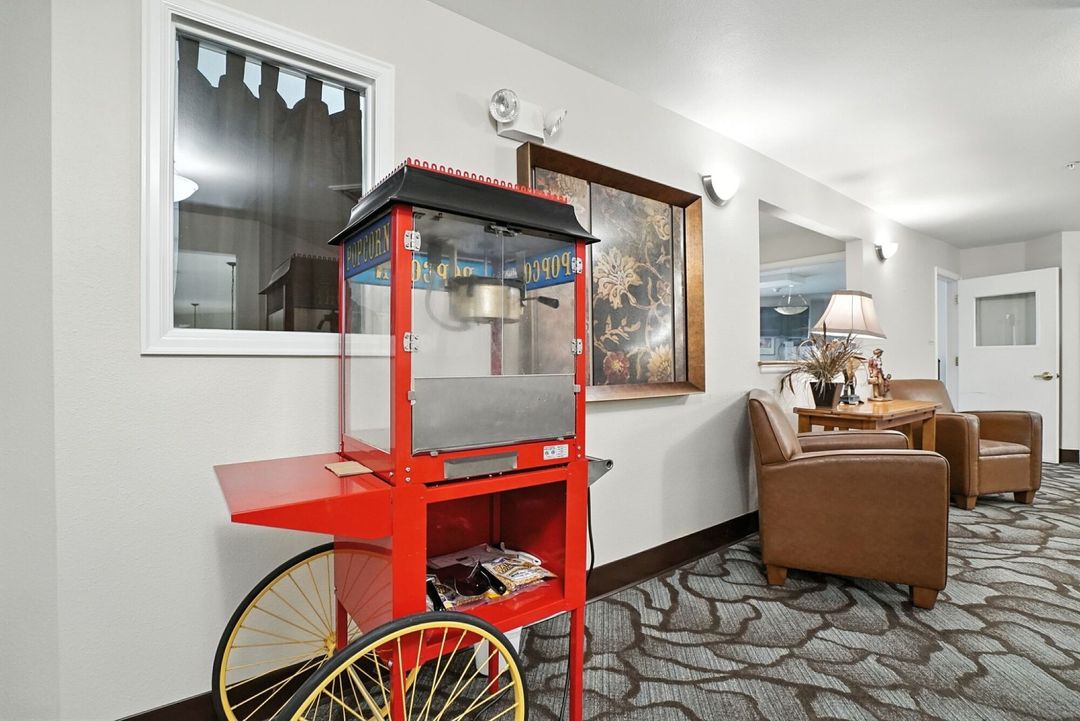 Cascadia Village Senior Living by Cogir (UPDATED) - Get Pricing, See 53 ...