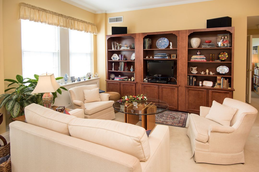 Judson Manor - Get Pricing & See 21 Photos in Cleveland, OH