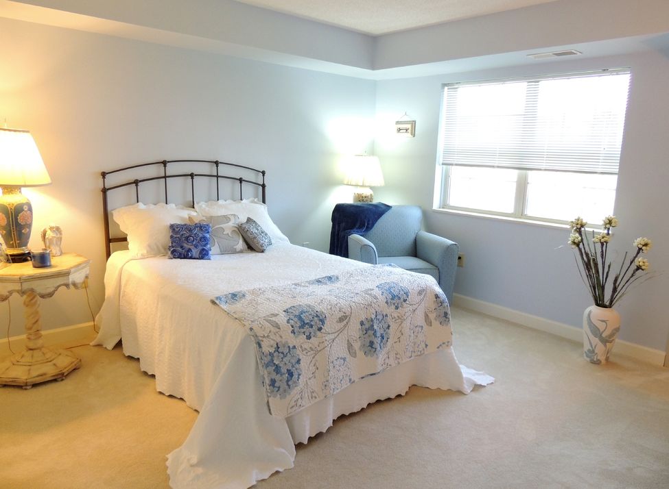 Crown Center At Laurel Lake (UPDATED) - Get Pricing & See 5 Photos in ...