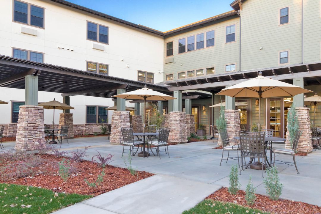 Westmont Of Chico - The Inn (UPDATED) - Get Pricing, See 22 Photos ...