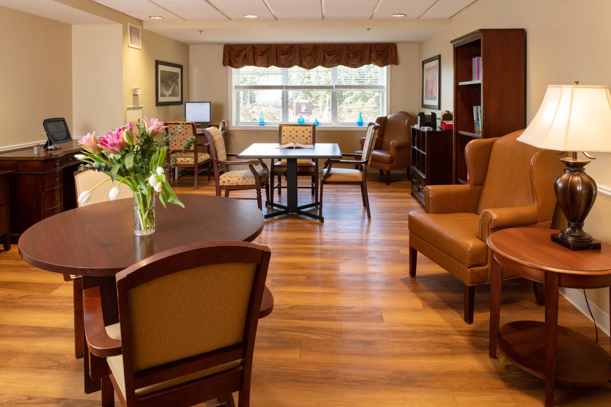 Charter Senior Living of Dedham (UPDATED) - Get Pricing, See 24 Photos ...
