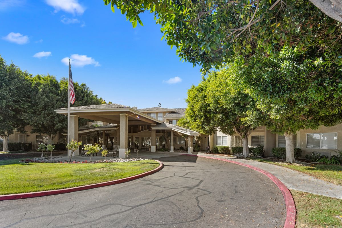 Arcadia Place Senior Living (UPDATED) - Get Pricing, See 64 Photos ...