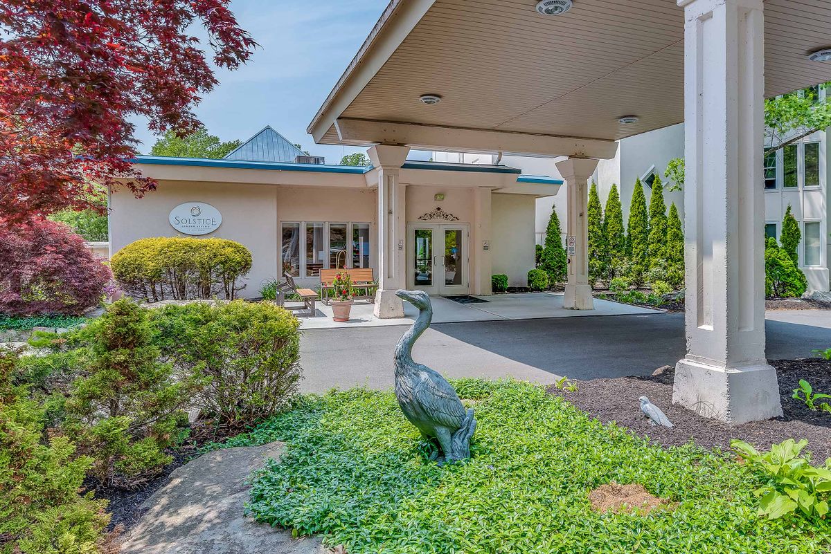 Solstice Senior Living At Guilford (UPDATED) - Get Pricing, See 37 ...