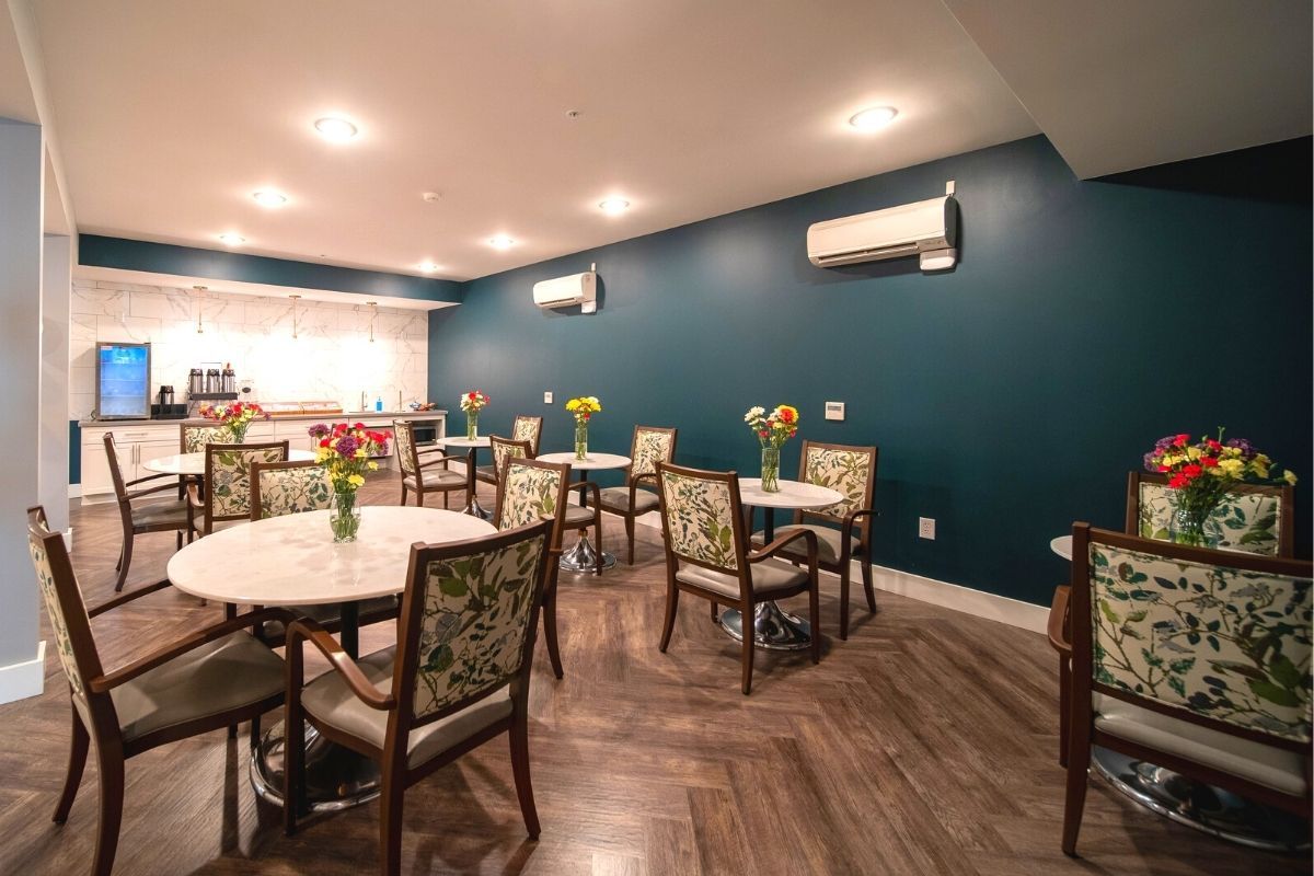 Lake Meadows Senior Assisted Living (UPDATED) - Get Pricing, See 21 ...