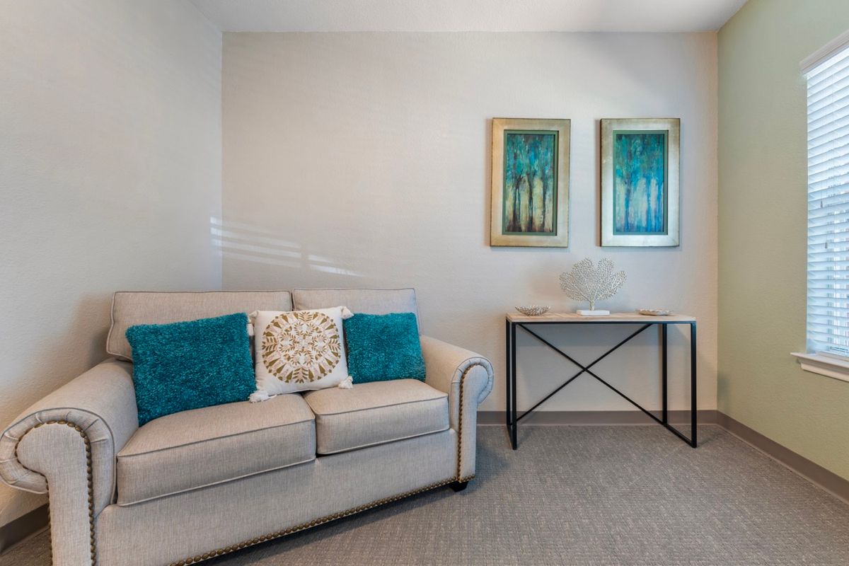 Bedford Estates Senior Living (UPDATED) - Get Pricing & See 16 Photos ...