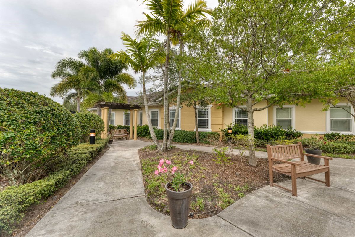 Addington Place of Stuart (UPDATED) - Get Pricing, See 35 Photos & Read ...