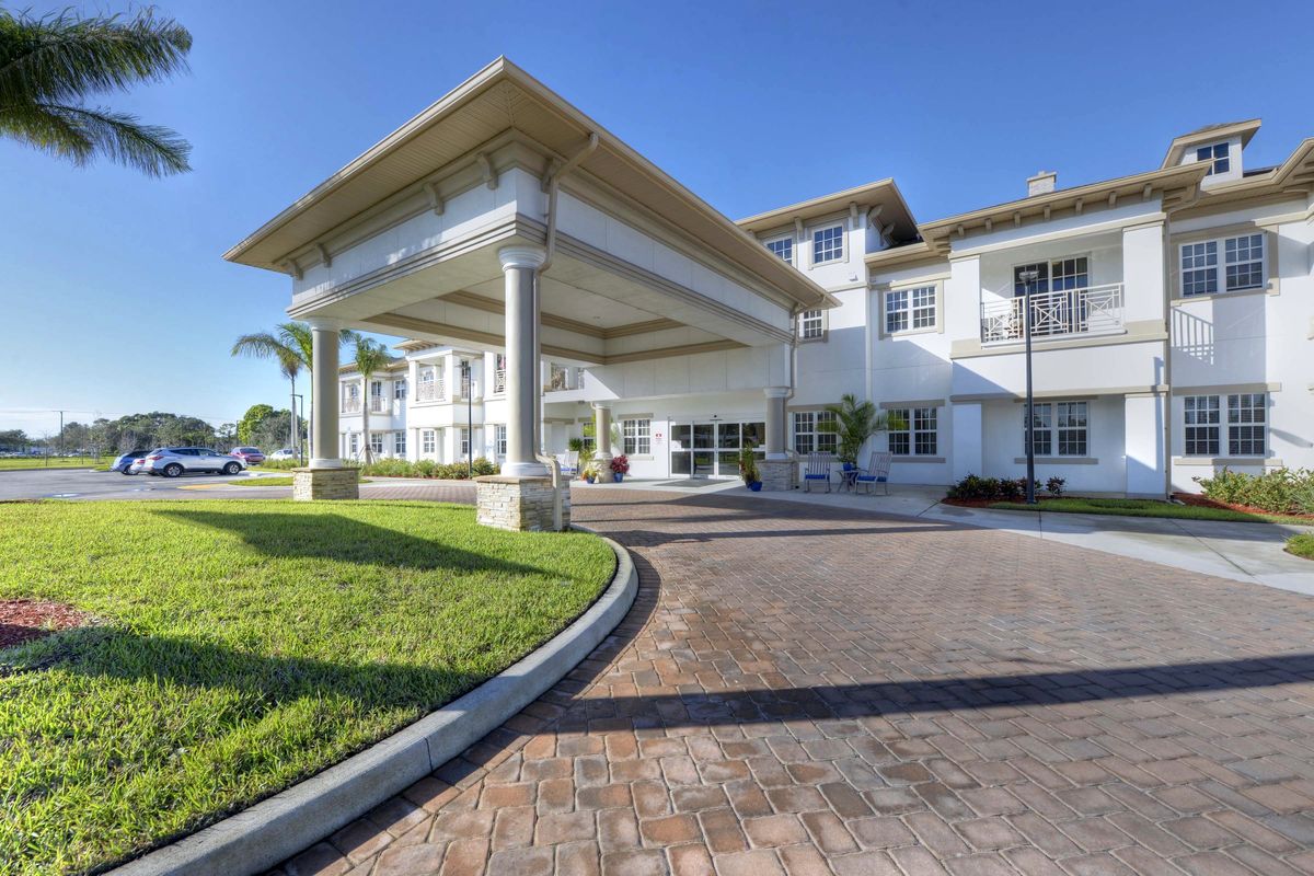 Beach House Naples Assisted Living & Memory Care (UPDATED) - Get ...