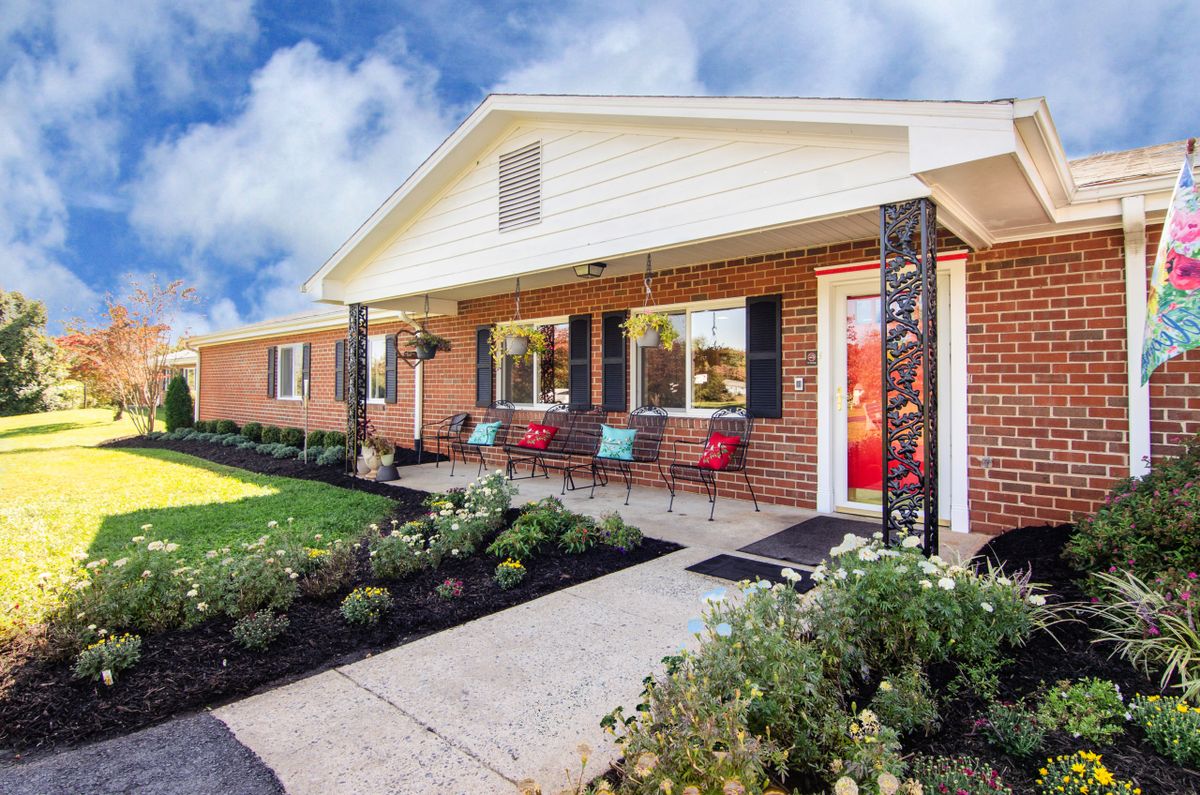 Cardinal Senior Living at Bedford (UPDATED) - Get Pricing & See 19 ...
