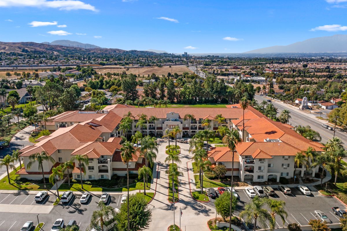 Mission Commons (UPDATED) - Get Pricing & See 51 Photos in Redlands, CA