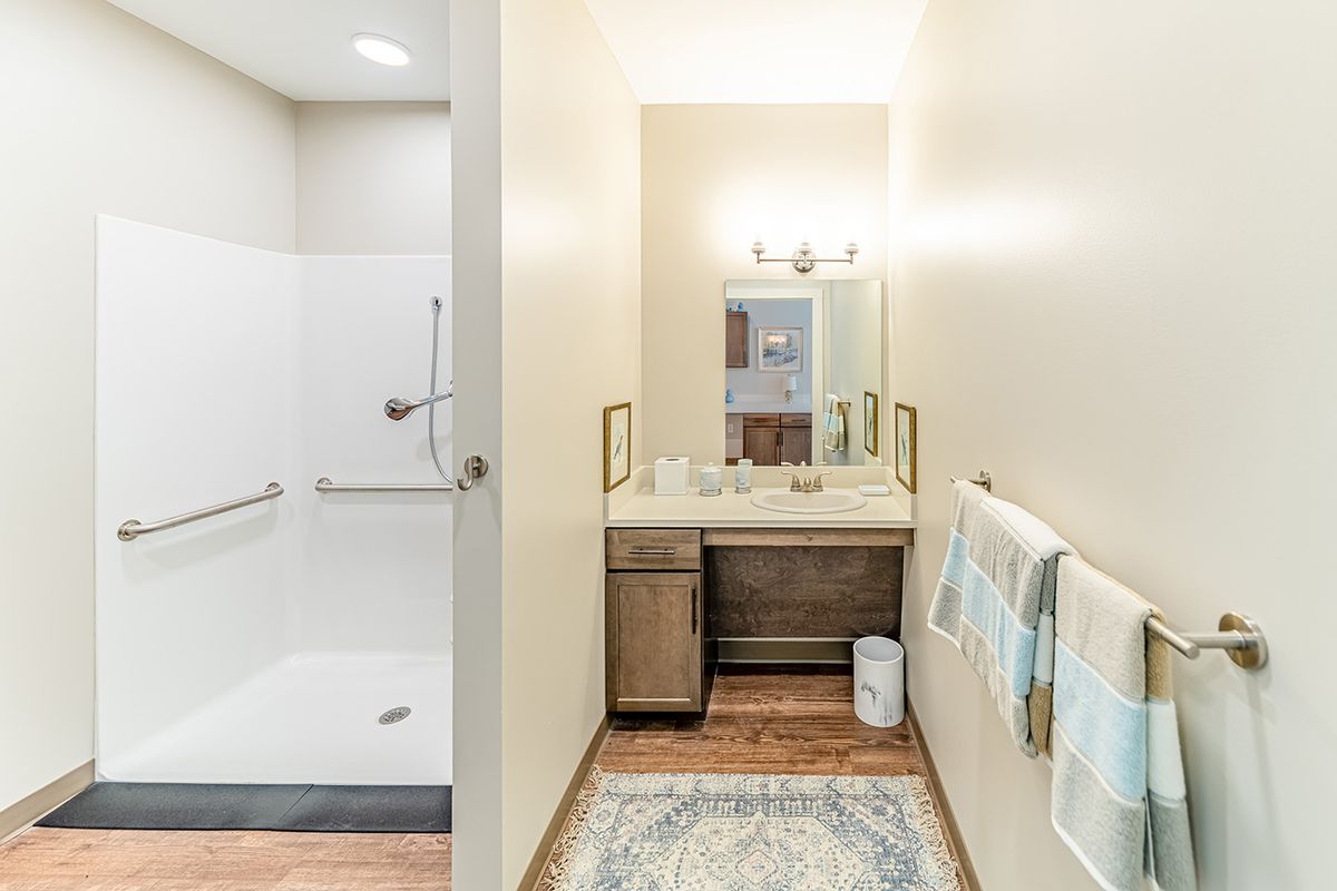 Alexander IV Senior Living (UPDATED) - Get Pricing, See 26 Photos ...