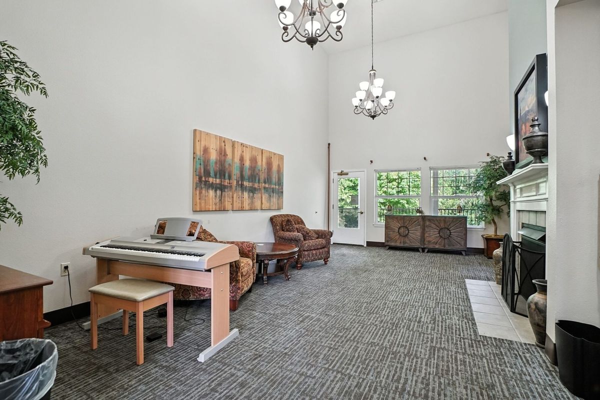 Cascadia Village Senior Living by Cogir (UPDATED) - Get Pricing, See 53 ...