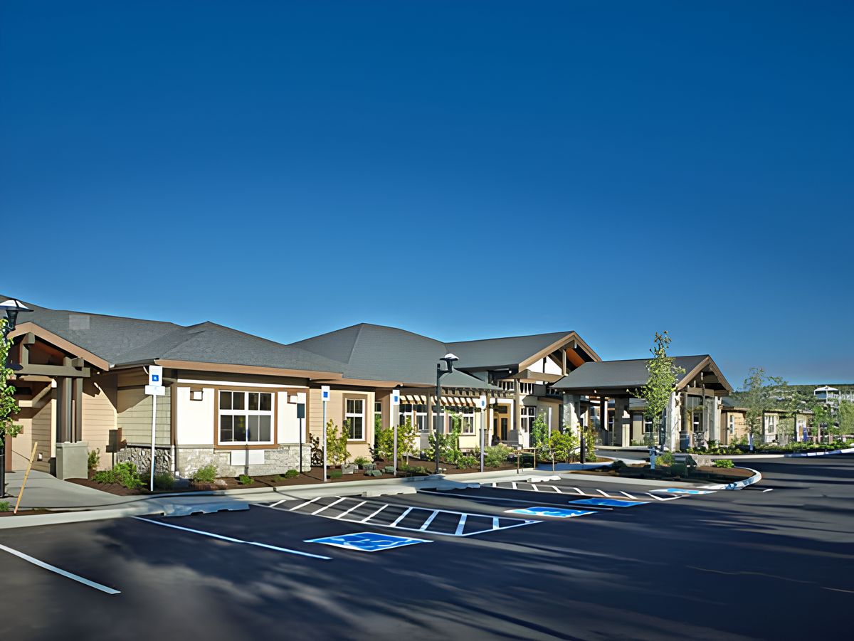 Bend Transitional Care (UPDATED) - Get Pricing & See 12 Photos in Bend, OR