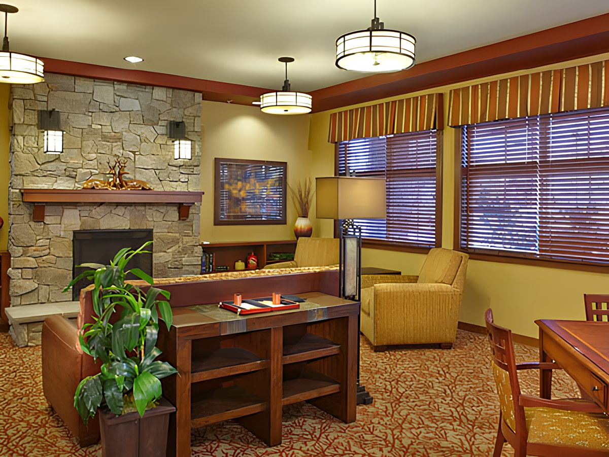 Bend Transitional Care (UPDATED) - Get Pricing & See 12 Photos in Bend, OR