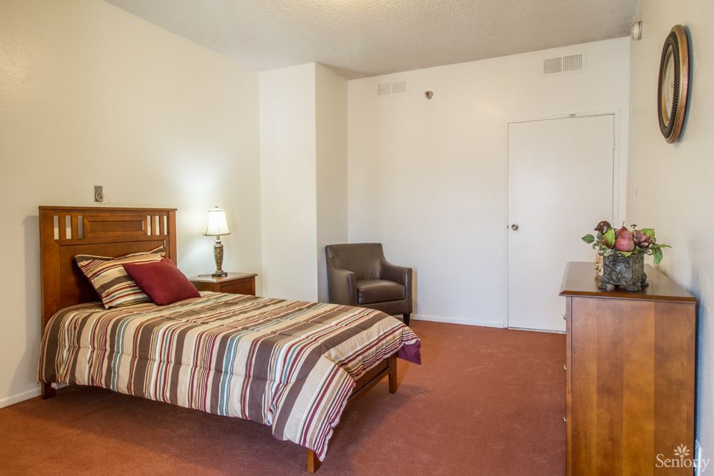 Evergreen Retirement (UPDATED) - Get Pricing & See 36 Photos in Burbank, CA