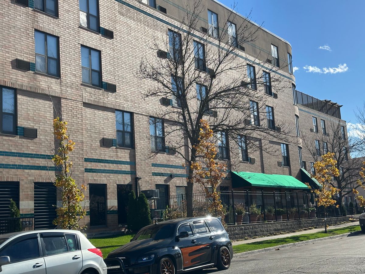 Friedman Place (UPDATED) - Get Pricing & See 16 Photos in Chicago, IL