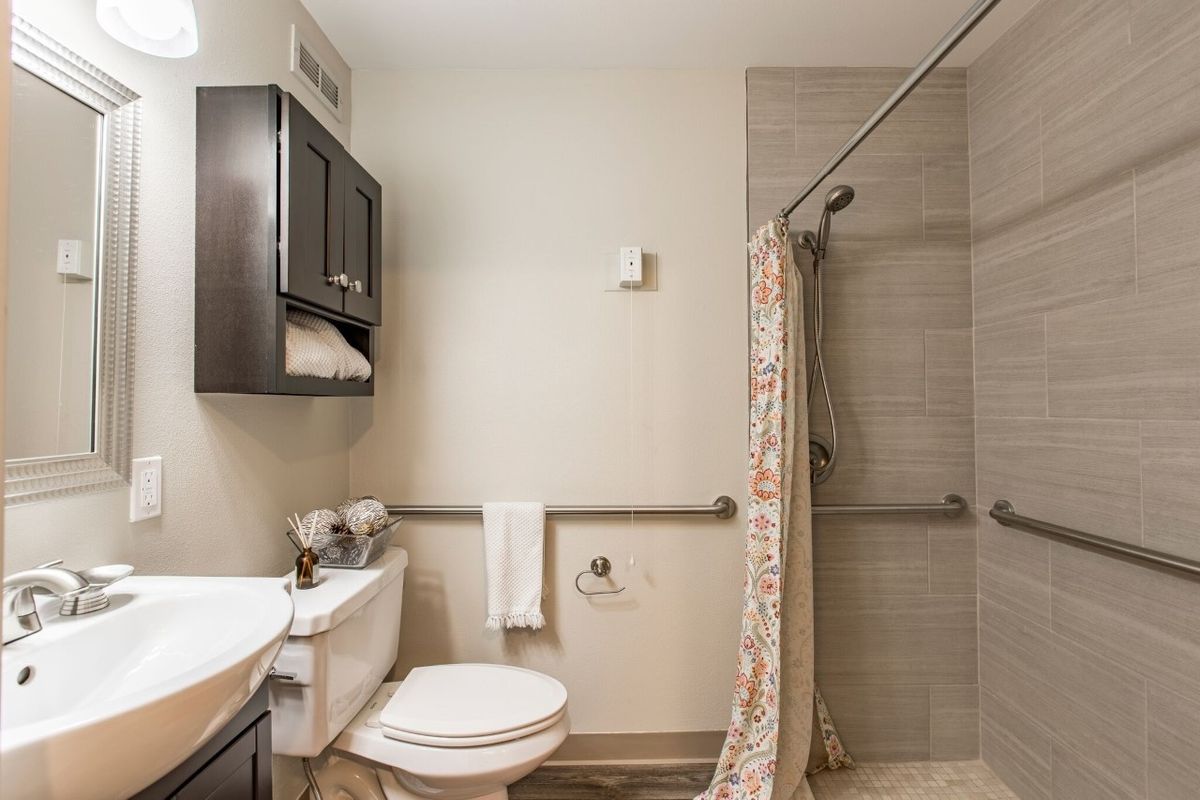 Overlake Terrace Senior & Assisted Living (UPDATED) - Get Pricing, See ...