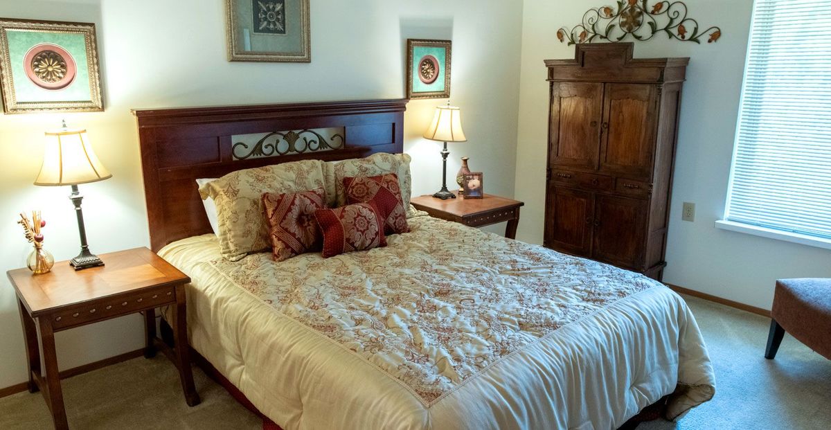 Holiday Forsyth Court (UPDATED) - Get Pricing, See 9 Photos & Read ...