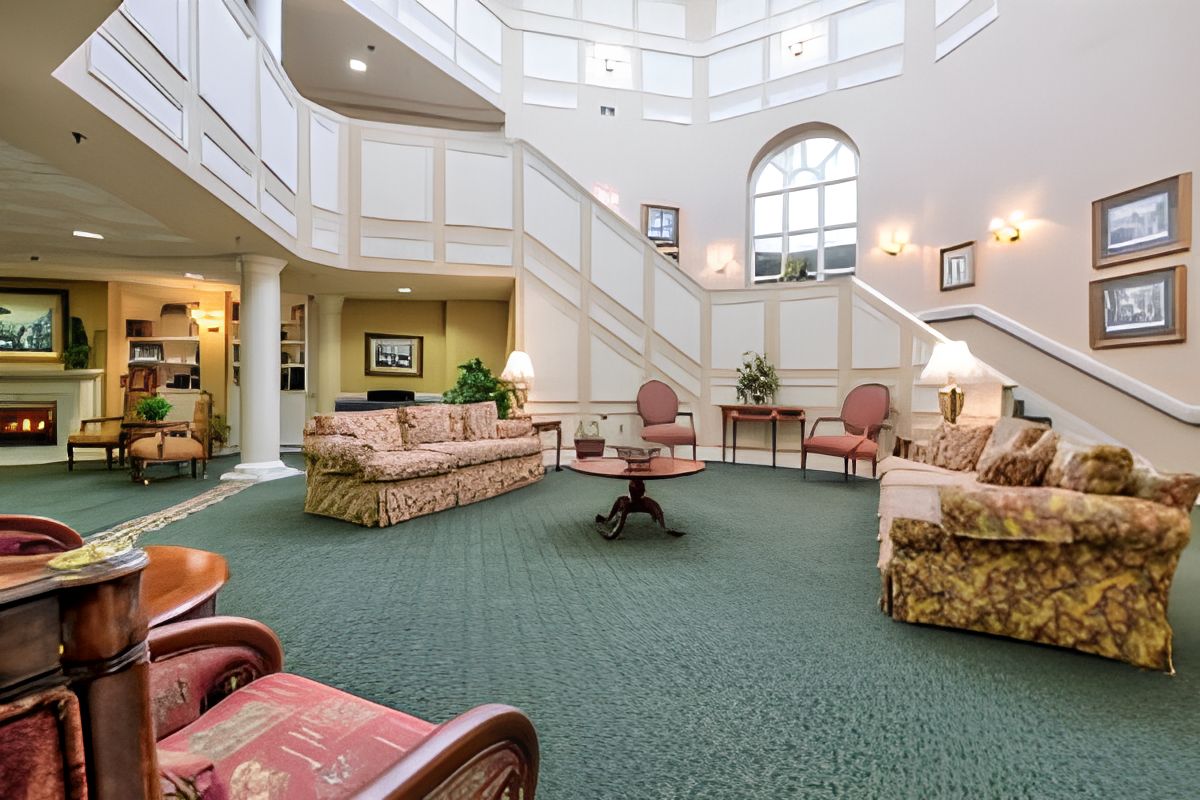 Regency Pointe (UPDATED) - Get Pricing, See 95 Photos & See Floor Plans ...