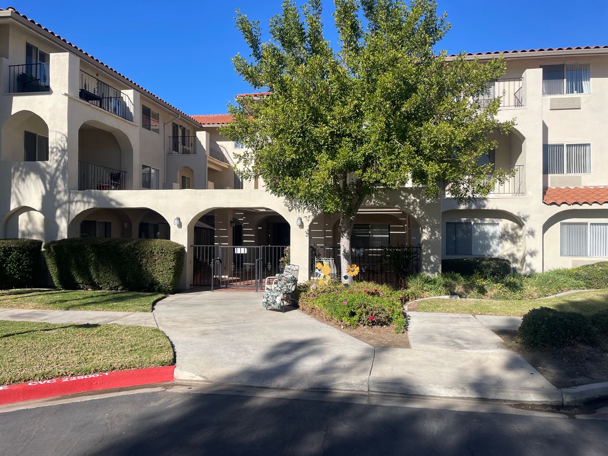 Mission Commons (UPDATED) - Get Pricing & See 51 Photos in Redlands, CA