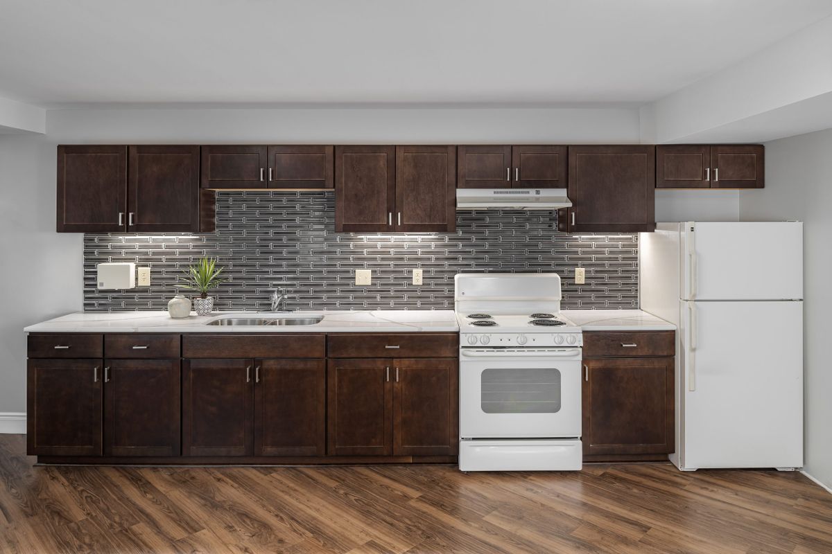 Hart Park Square Senior Living (UPDATED) - Get Pricing, See 33 Photos ...