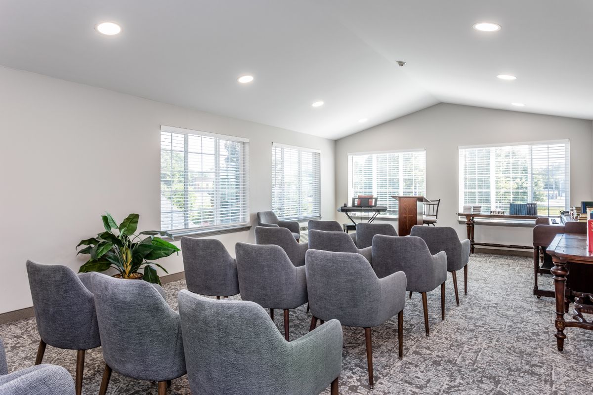 Holiday Cedar Ridge (UPDATED) - Get Pricing, See 41 Photos & See Floor ...