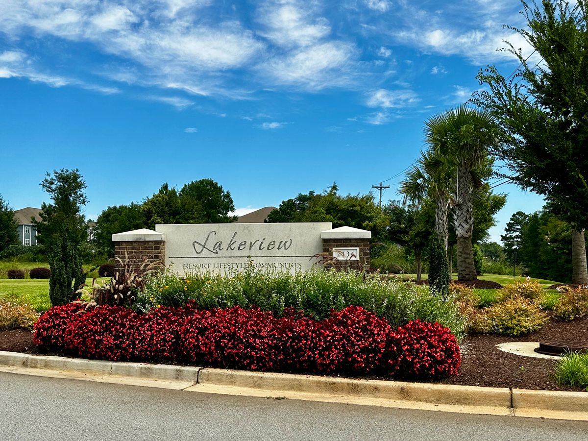 Lakeview Retirement Community (UPDATED) - Get Pricing, See 20 Photos ...