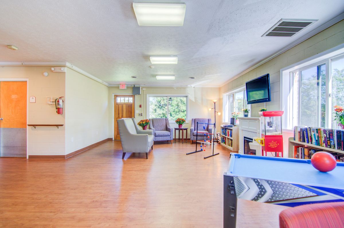 Cardinal Senior Living at Bedford (UPDATED) - Get Pricing & See 19 ...