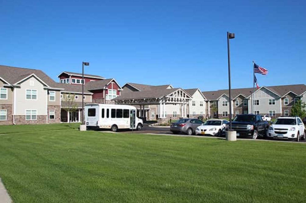 Ramsey Village (UPDATED) - Get Pricing & See Photos in Des Moines, IA