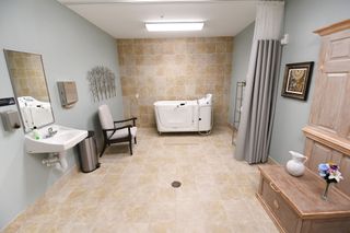 Oakview Park (UPDATED) - Get Pricing, See 51 Photos & See Floor Plans ...