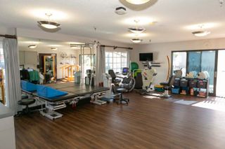 Mission Hills Post Acute Care (UPDATED) - Get Pricing & See 19 Photos ...