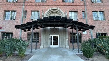 Kingsley Manor (UPDATED) - Get Pricing & See 8 Photos in Los Angeles, CA