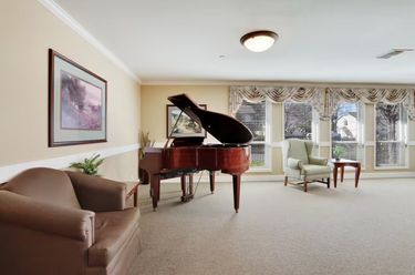 Apple Ridge Assisted Living - Get Pricing & See 57 Photos in Sacramento, CA
