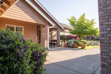 Gateway Living - Get Pricing & See 7 Photos in Springfield, OR