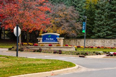 Fox Run (UPDATED) - Get Pricing, See 15 Photos & Read Reviews in Novi, MI