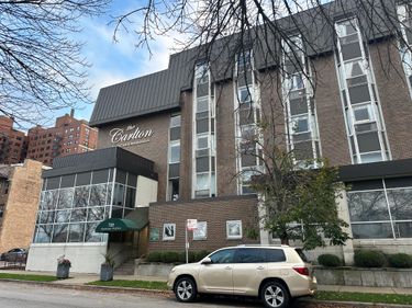 Carlton At the Lake (UPDATED) - Get Pricing & See 6 Photos in Chicago, IL