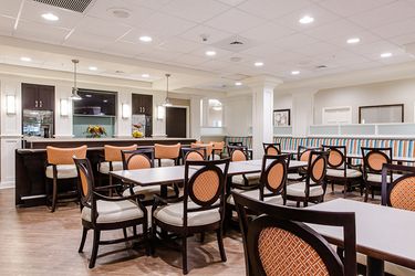 First Colonial Inn (UPDATED) - Get Pricing & See 7 Photos in Virginia ...