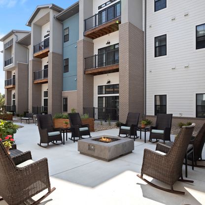 Novel Place Senior Living - Blue Springs - Get Pricing, See 43 Photos ...