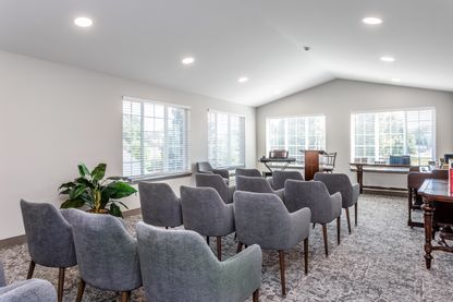 Holiday Cedar Ridge (UPDATED) - Get Pricing, See 41 Photos & See Floor ...