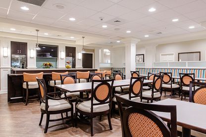 First Colonial Inn (UPDATED) - Get Pricing & See 7 Photos in Virginia ...