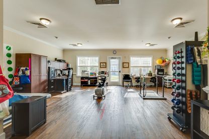 Chatham Ridge Assisted Living (UPDATED) - Get Pricing, See 33 Photos ...